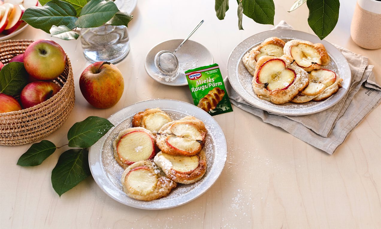 Rauga pankūkas ar āboliem Recepte | Dr. Oetker